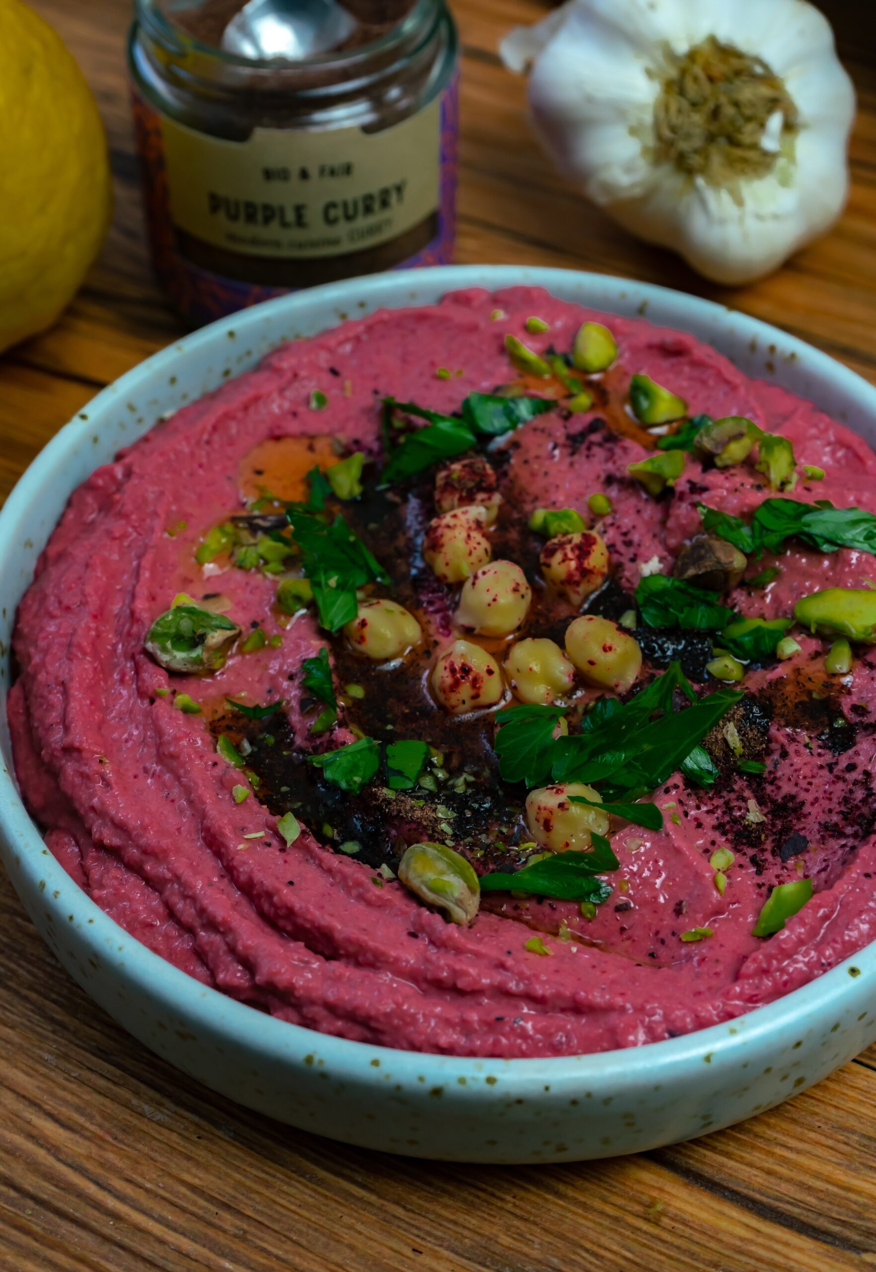 Rote Bete Hummus mit Purple Curry | Deutschland is(s)t vegan